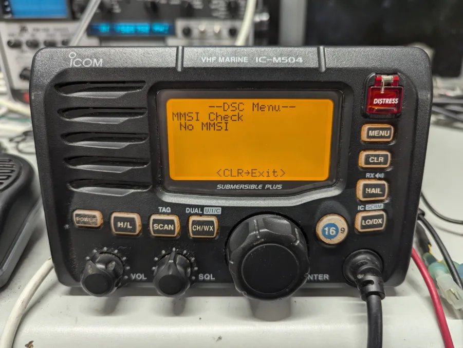 Icom IC-M504 Marine DSC VHF Transceiver With Attached Mic - Tested ...