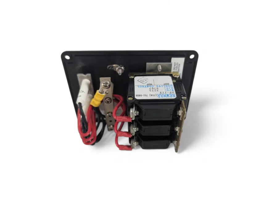 Newmar Seaproof SP-IIX 3x 15A 250V AC/DC Breaker Panel - Max Marine ...