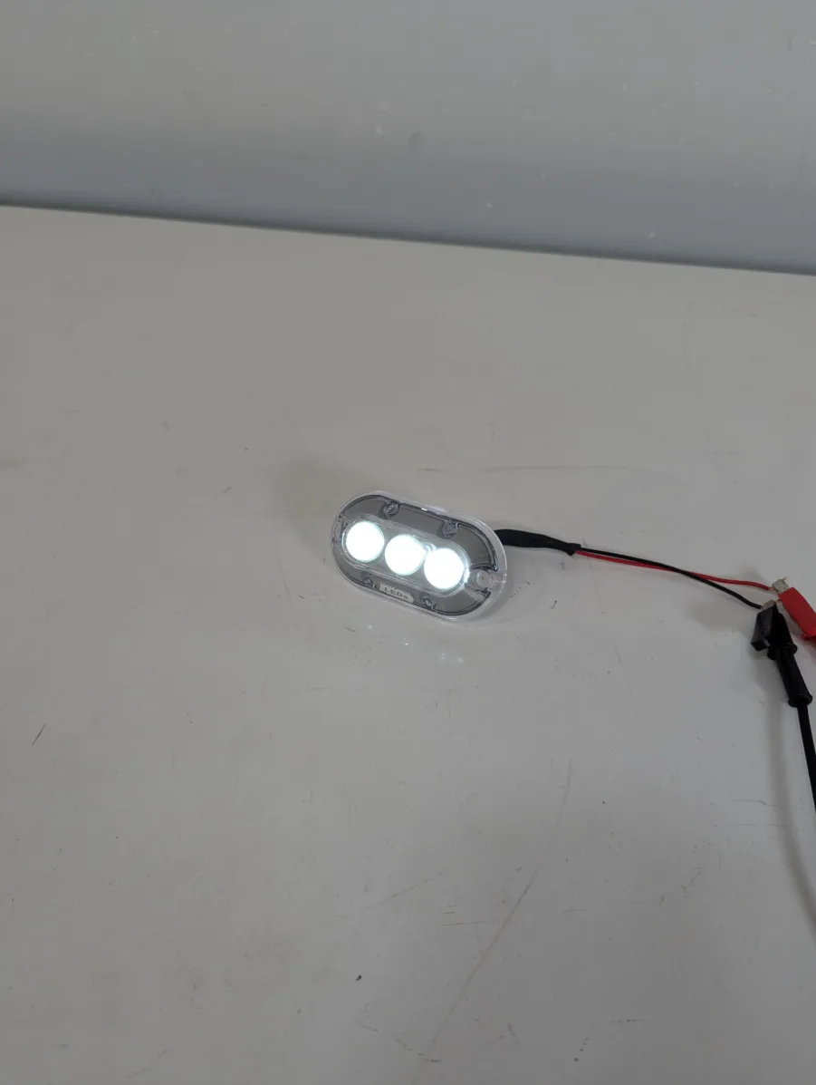 OceanLED Amphibian Classic A3 LED Submersible Light - Max Marine ...