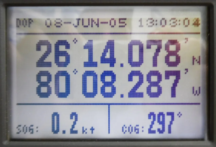 Furuno GP-32 GPS/WAAS Navigator Display w/Sun Cover *Bench-Tested ...