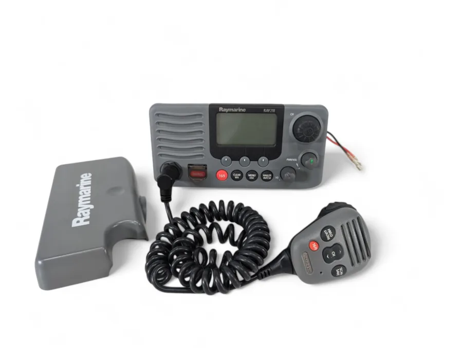 Raymarine RAY218 E43032 Marine VHF DSC Radio With Mic And Sun Cover ...