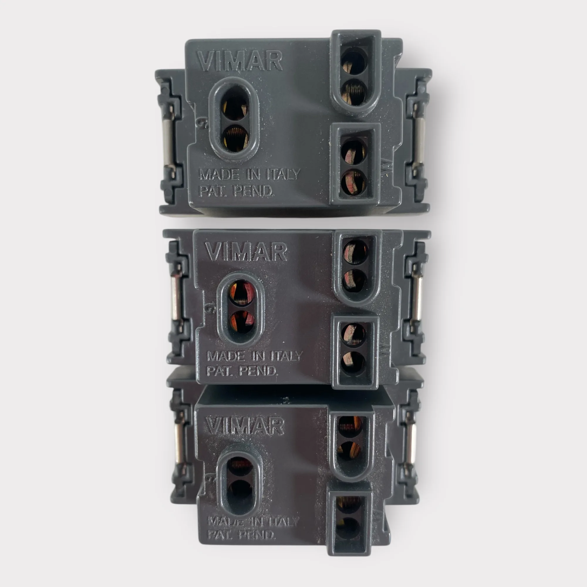 Vimar Idea 16245 15A/127V Socket Outlet - Grey **Lot of 3** - Max ...