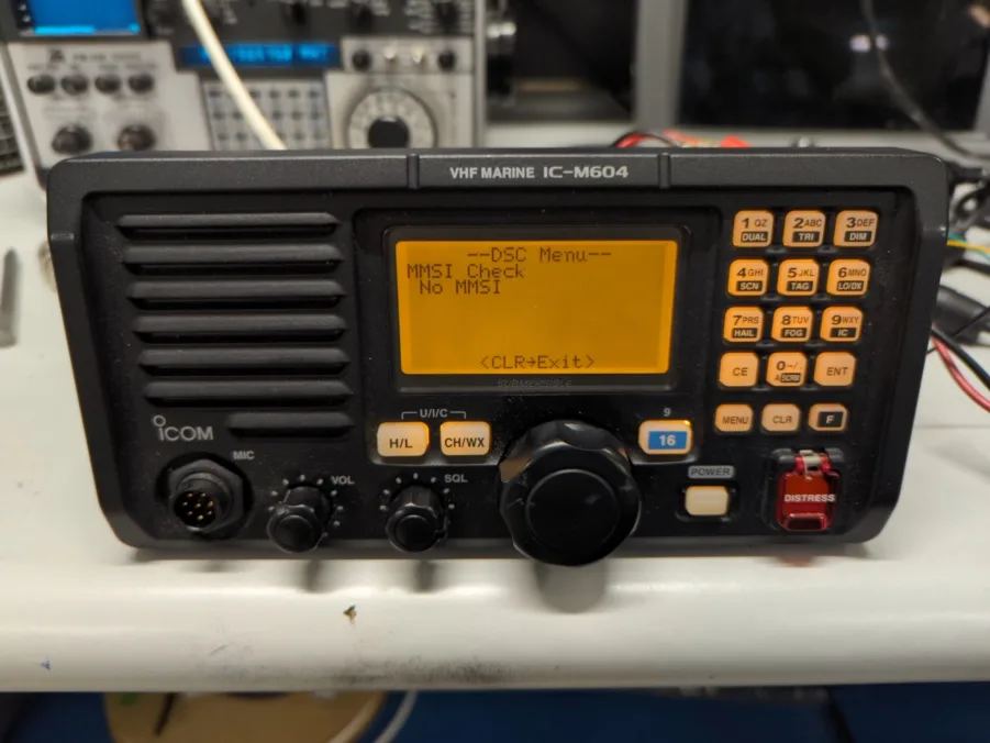 ICOM IC-M604A Weatherproof Marine VHF DSC Radio With Detachable Fist ...