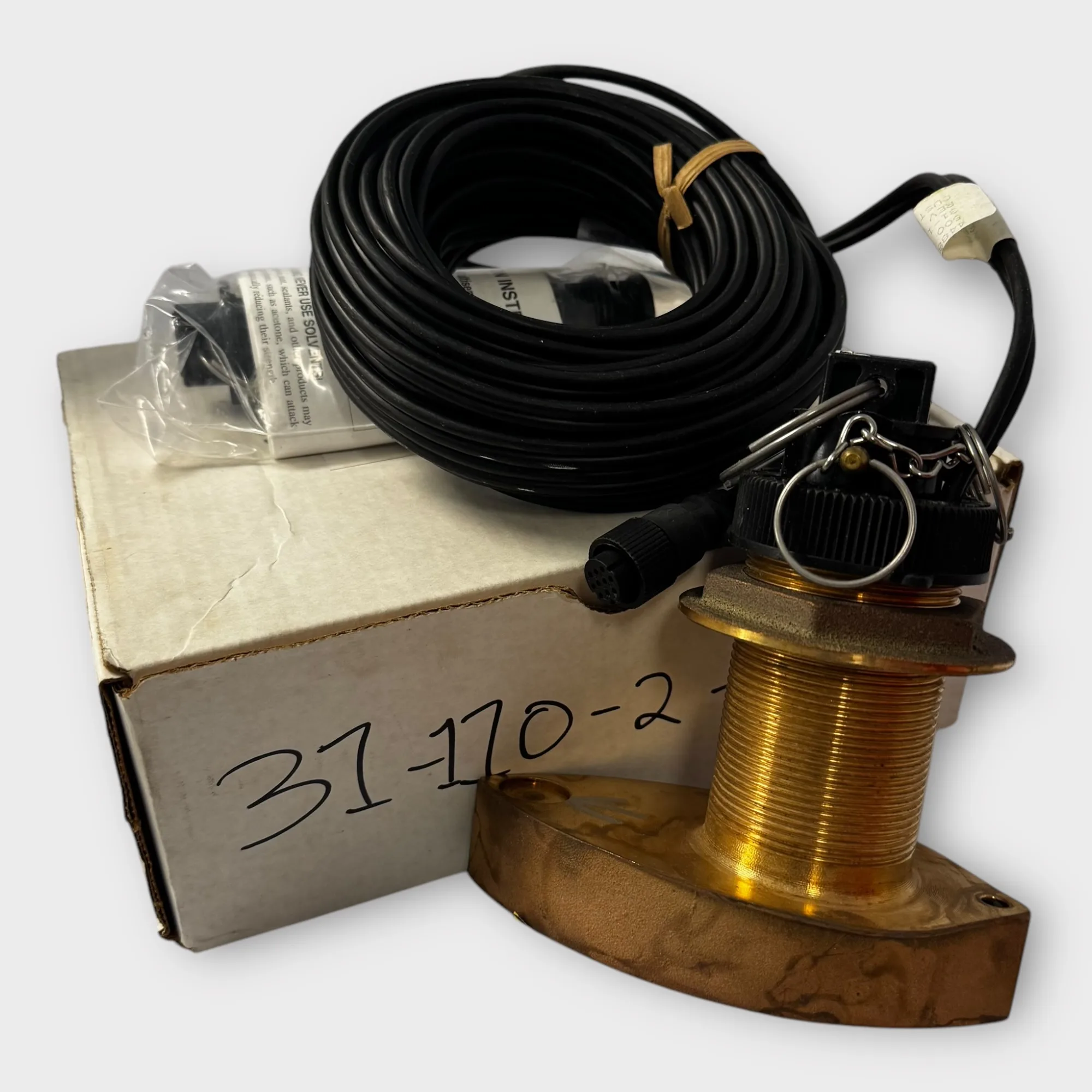 Furuno 50/200kHz Transducer 520ST-MSDF Bronze Thruhull - New Old ...