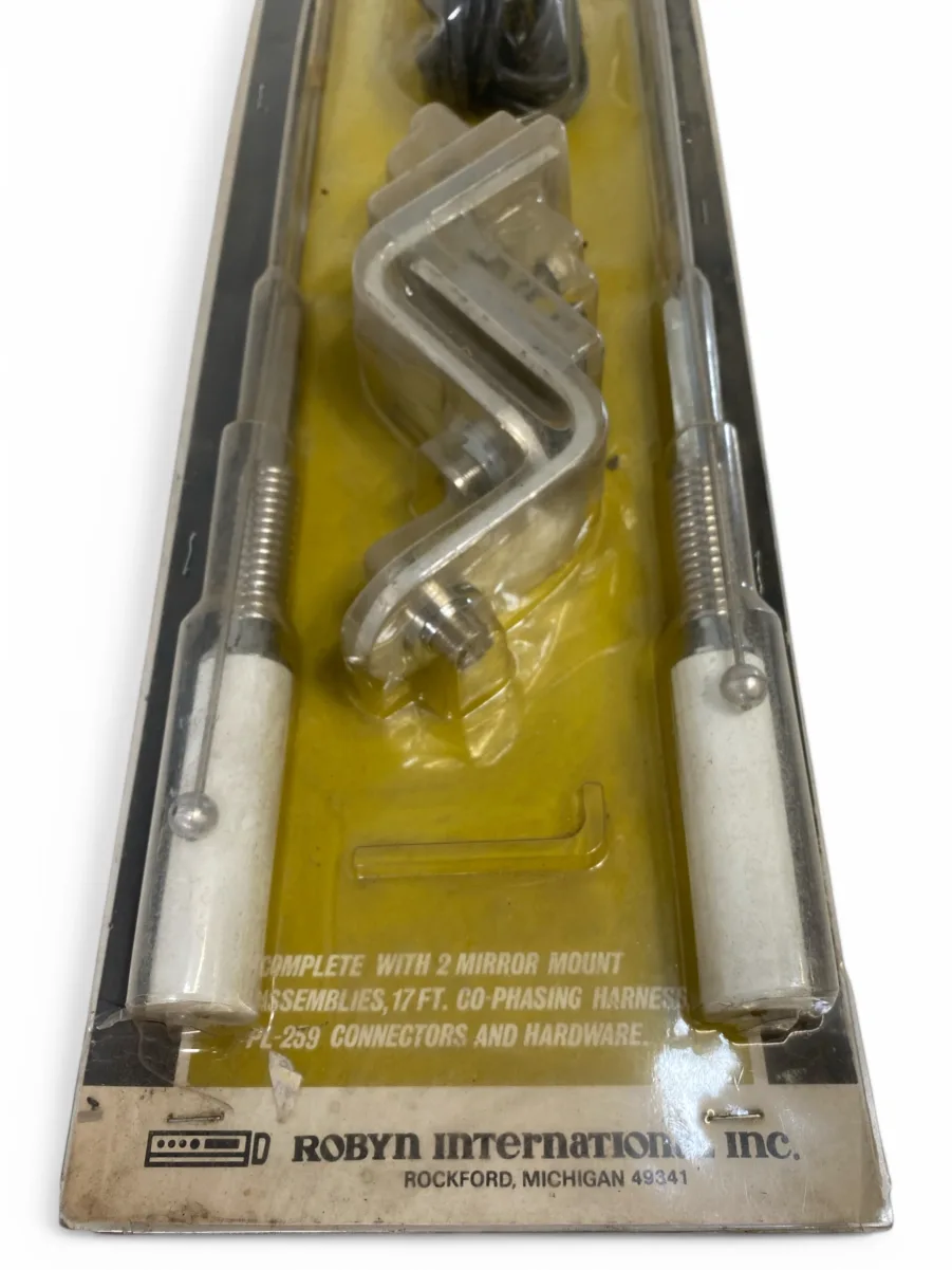 Robyn 820-CLDT 47" Center Loaded Dual Trucker CB Antenna - Max Marine ...