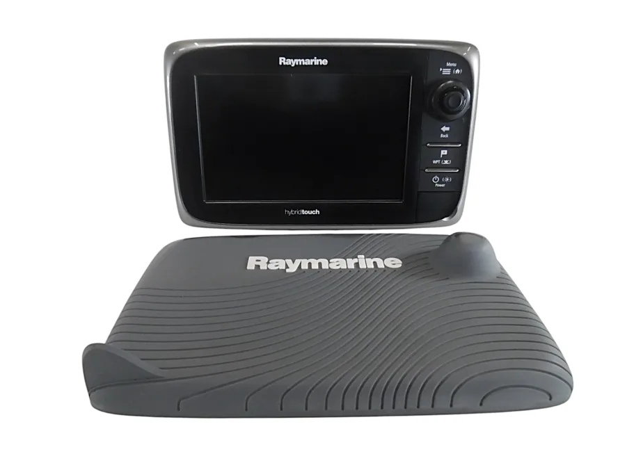 Raymarine e7 HybridTouch MFD - 7" Touchscreen w/Sun Cover - E62354 ...