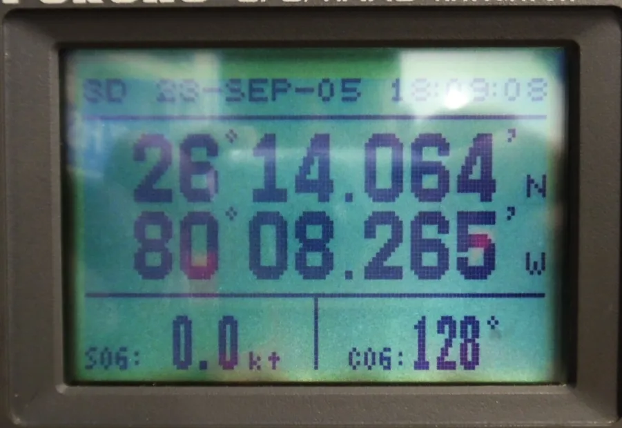 Furuno GP-37 - GPS/WAAS Receiver/Navigator *Rebuilt LCD* *Tested* - Max ...