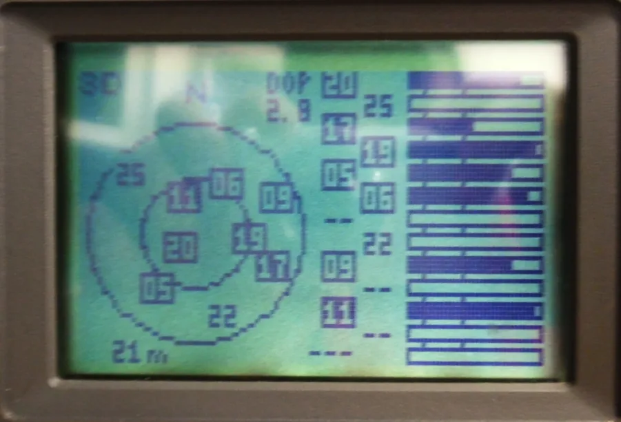 Furuno GP-37 - GPS/WAAS Receiver/Navigator *Rebuilt LCD* *Tested* - Max ...